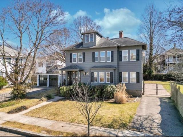 2 Br, 1 bath, Condo 16 Pierpont Rd