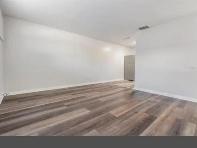 2 Br, 1 bath, Condo 1707 E Idell St