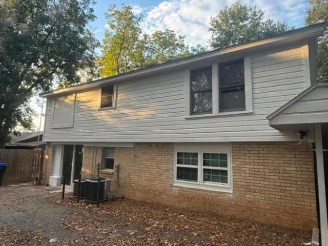 2 Br, 1 bath, Condo 1700 Alpine Rd