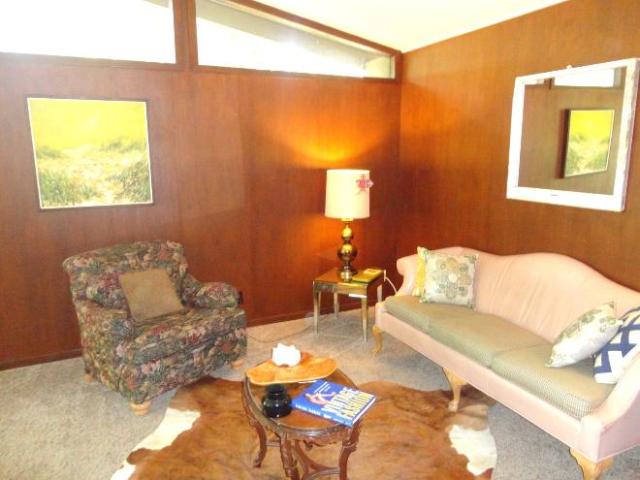2 Br, 1 bath, Condo 1700 Emilie Lane