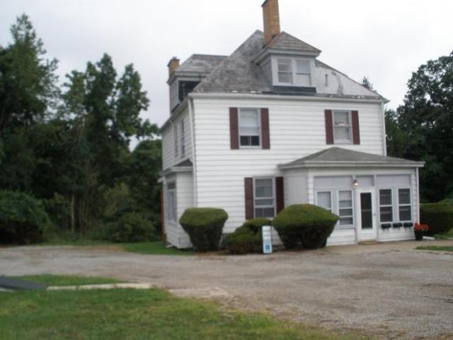 2 Br, 1 bath, Condo 1715 Jackson St