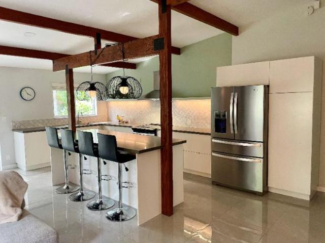 2 Br, 1 bath, Condo 1725 Ne 2nd Ave