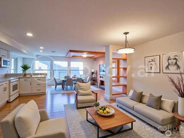2 Br, 1 bath, Condo 1727 NW Ogden St