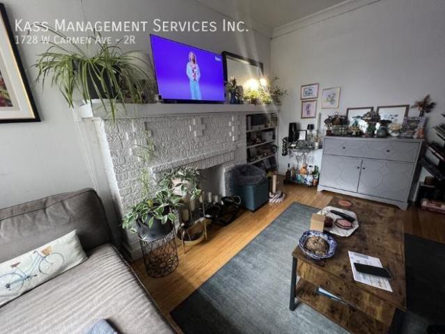 2 Br, 1 bath, Condo 1728 W Carmen Ave