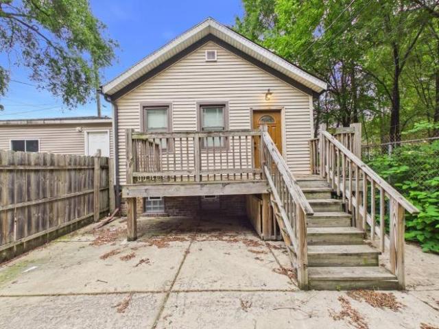 2 Br, 1 bath, Condo 1722 W Hastings St