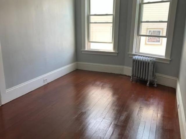 2 Br, 1 bath, Condo 172 South St