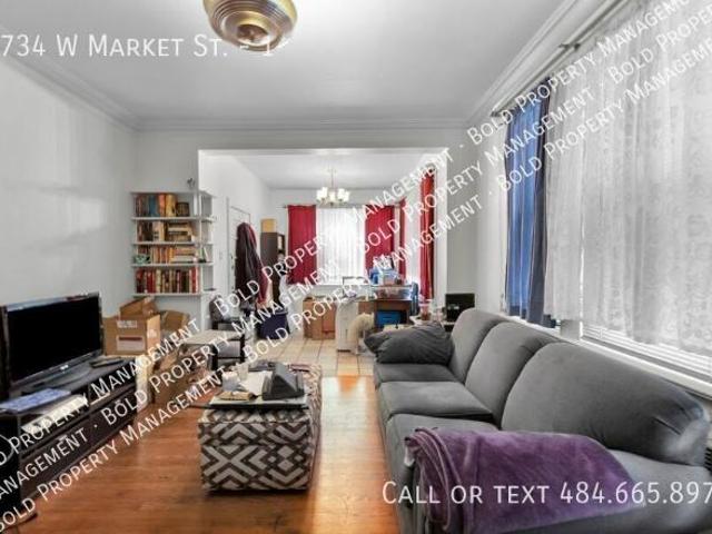 2 Br, 1 bath, Condo 1734 W Market St