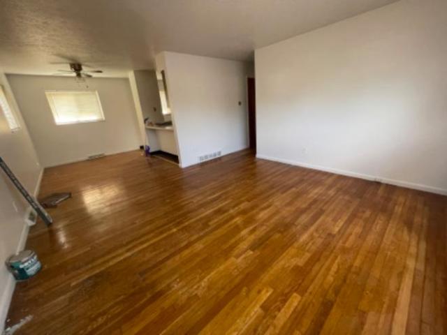 2 Br, 1 bath, Condo 1749 Zettler Road