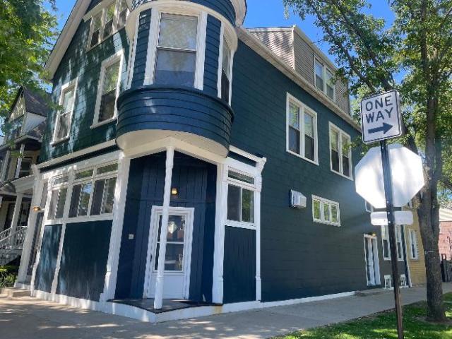 2 Br, 1 bath, Condo 1741 W Byron