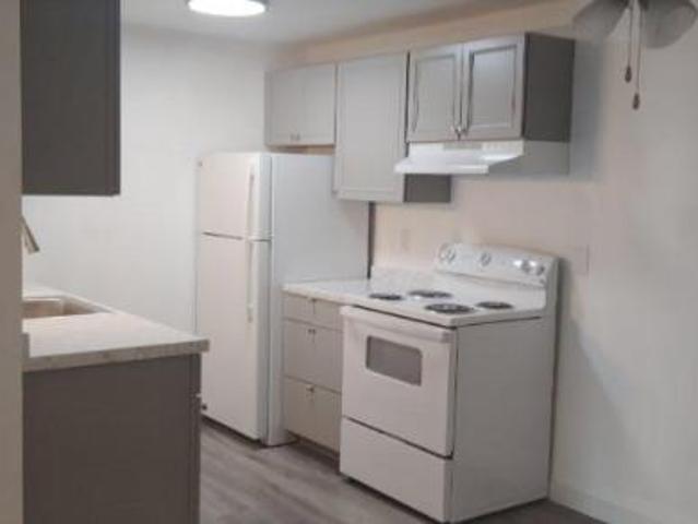 2 Br, 1 bath, Condo 17420 SW Shaw Street