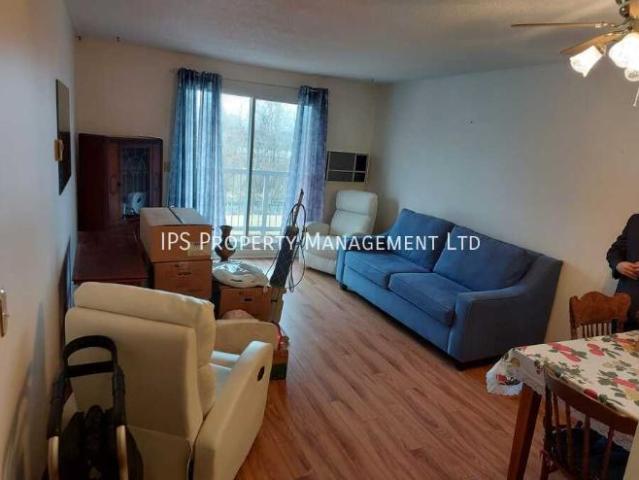 2 Br, 1 bath, Condo 175 Haig Road