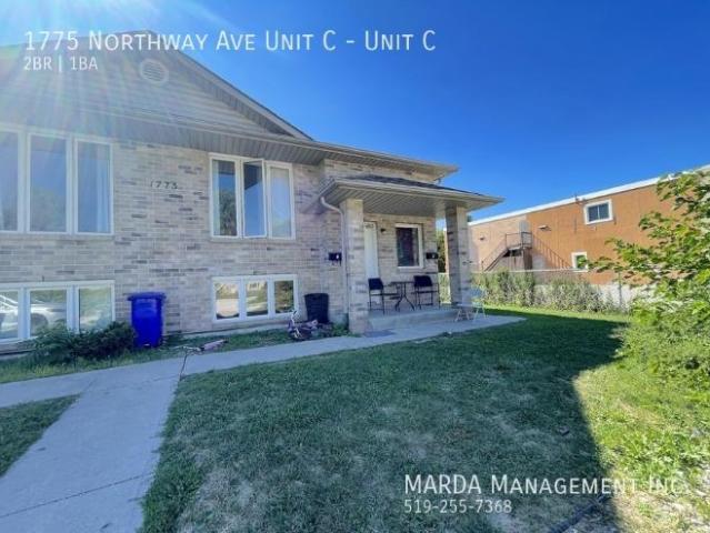 2 Br, 1 bath, Condo 1775 Northway Ave