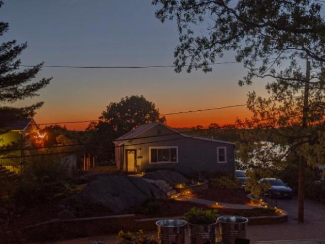 2 Br, 1 bath, Condo 177 Westminster Rd