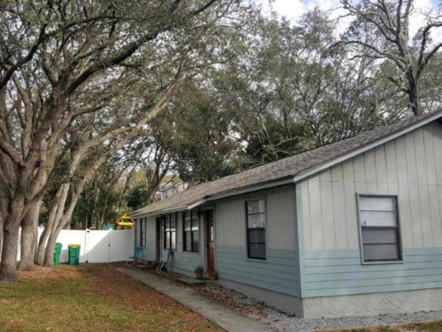 2 Br, 1 bath, Condo 1788 Poinsettia Ave