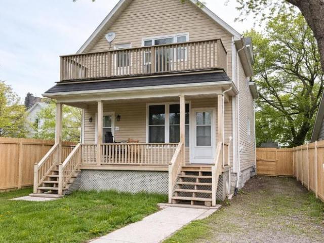 2 Br, 1 bath, Condo 178 Talfourd St