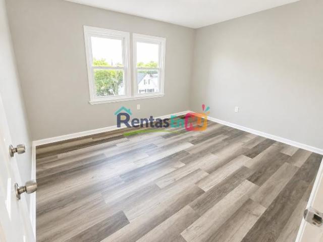 2 Br, 1 bath, Condo 179 Myrtle Ave