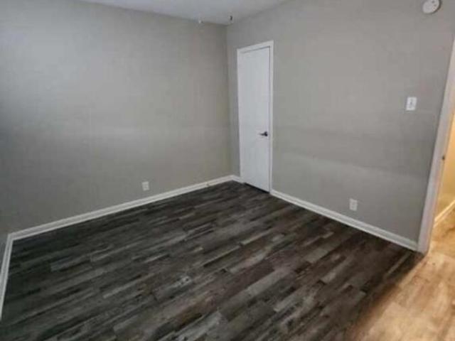 2 Br, 1 bath, Condo 1809 Cox Street