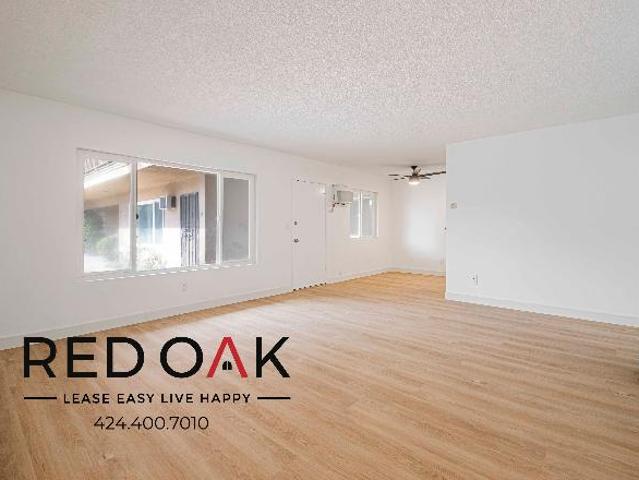 2 Br, 1 bath, Condo 1800 W Glencrest Ave