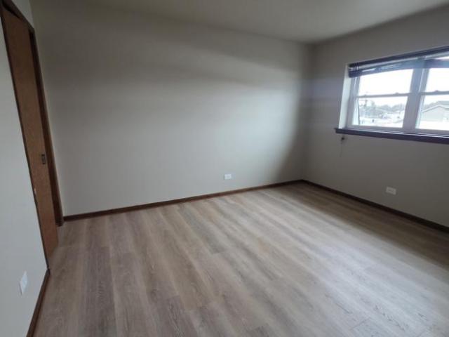 2 Br, 1 bath, Condo 18019 Dixie Hwy