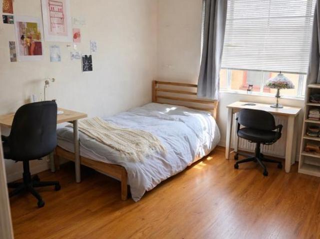 2 Br, 1 bath, Condo 1815 Spruce St