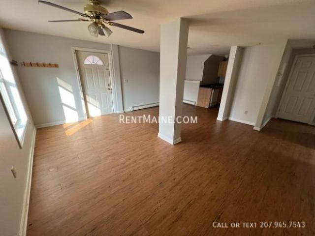 2 Br, 1 bath, Condo 1817 Hammond St