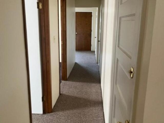 2 Br, 1 bath, Condo 1810 Green Ridge St