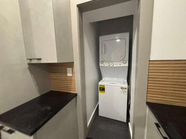 2 Br, 1 bath, Condo 181 Baldwin Ave