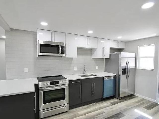 2 Br, 1 bath, Condo 18244 West 3rd Place