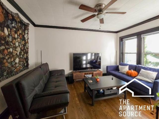 2 Br, 1 bath, Condo 1825 West Winona St