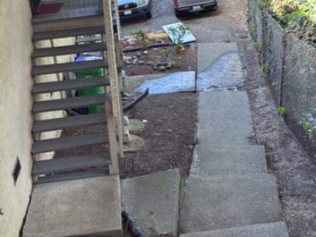 2 Br, 1 bath, Condo 1826 170th Ave