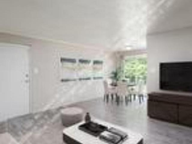 2 Br, 1 bath, Condo 1827 Mccormick St
