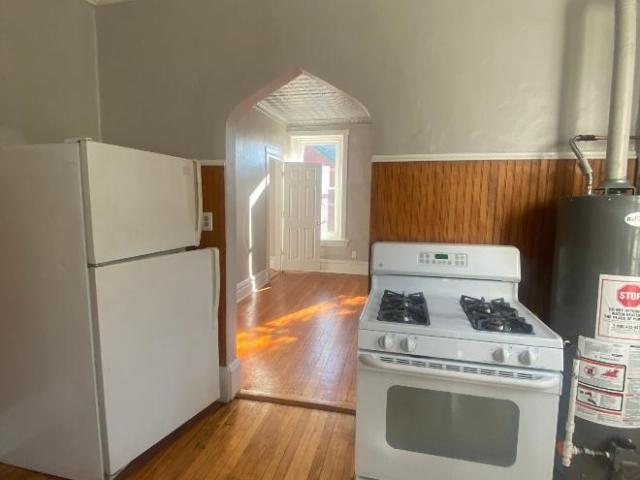 2 Br, 1 bath, Condo 1820 South Allport St