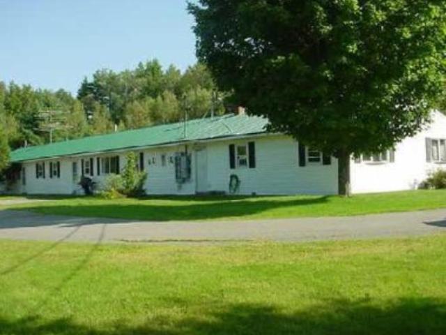 2 Br, 1 bath, Condo 1838 Mercer Road