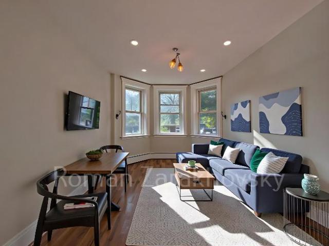 2 Br, 1 bath, Condo 1846 Comm Ave