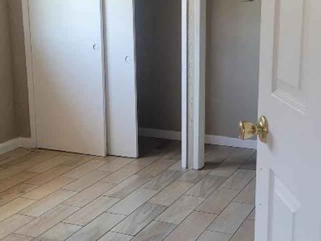 2 Br, 1 bath, Condo 1852 Robin Ln