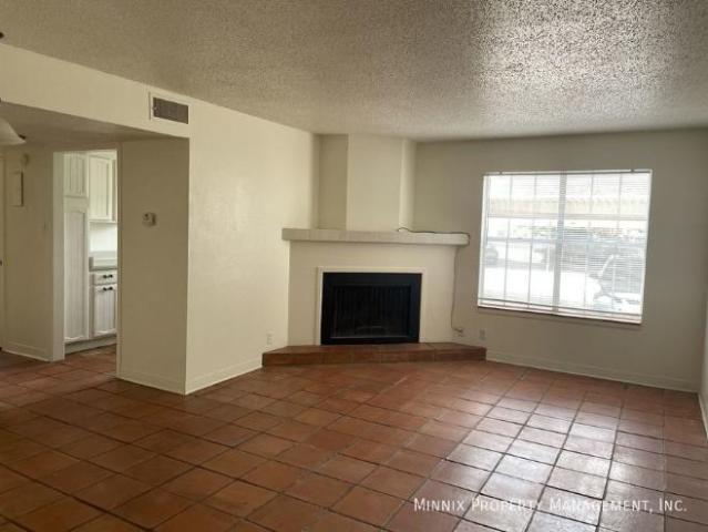 2 Br, 1 bath, Condo 1904 N
