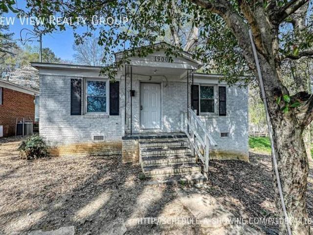 2 Br, 1 bath, Condo 1900 Lasalle St