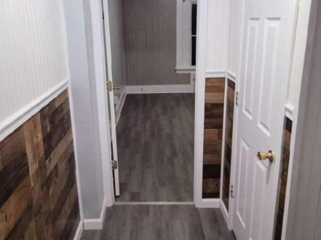 2 Br, 1 bath, Condo 1901 Beaver Rd