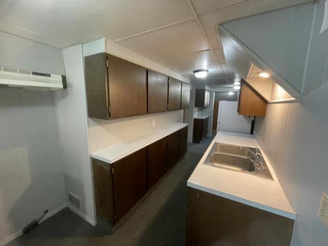 2 Br, 1 bath, Condo 190 W Main Street