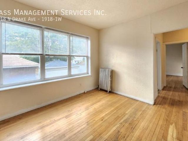 2 Br, 1 bath, Condo 1918 N Drake Ave