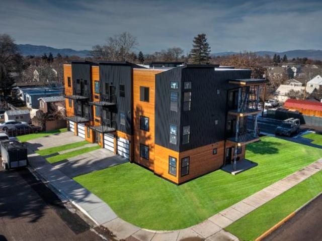 2 Br, 1 bath, Condo 1910 Strand Ave