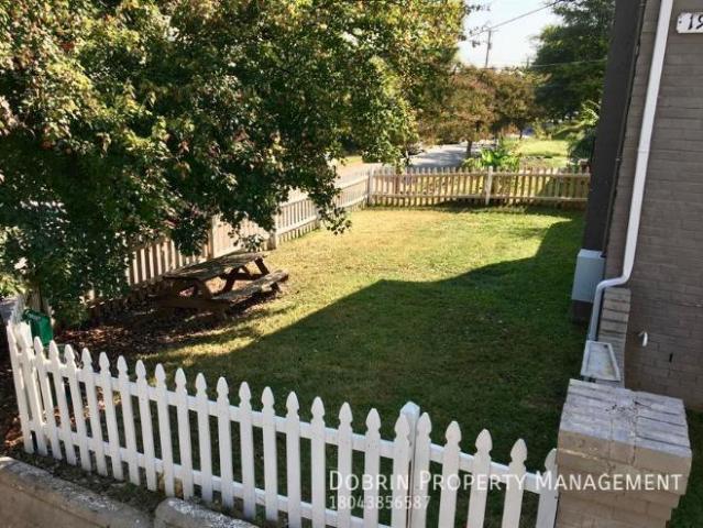 2 Br, 1 bath, Condo 1913 Lakeview Ave