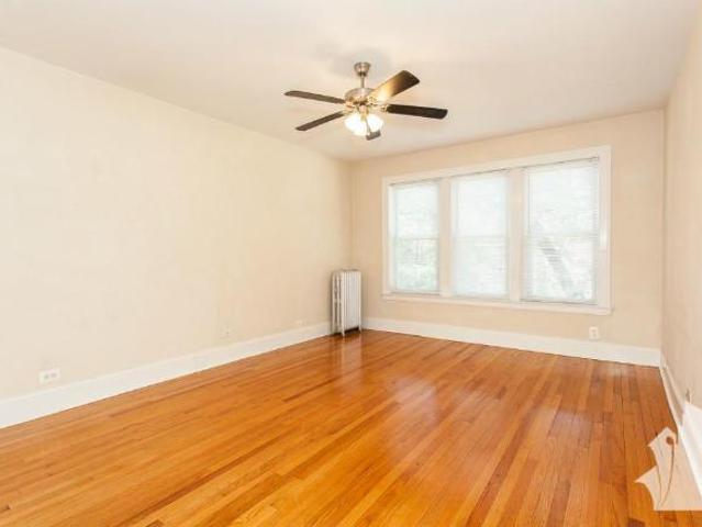 2 Br, 1 bath, Condo 1929 West Winona