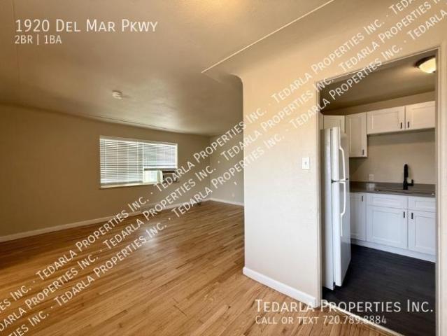 2 Br, 1 bath, Condo 1920 Del Mar Pkwy