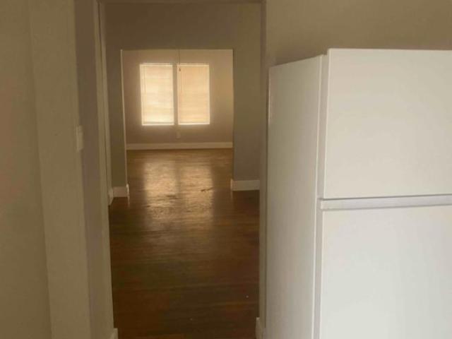 2 Br, 1 bath, Condo 1946 W Dallas St