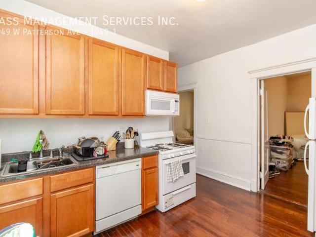 2 Br, 1 bath, Condo 1949 W Patterson Ave
