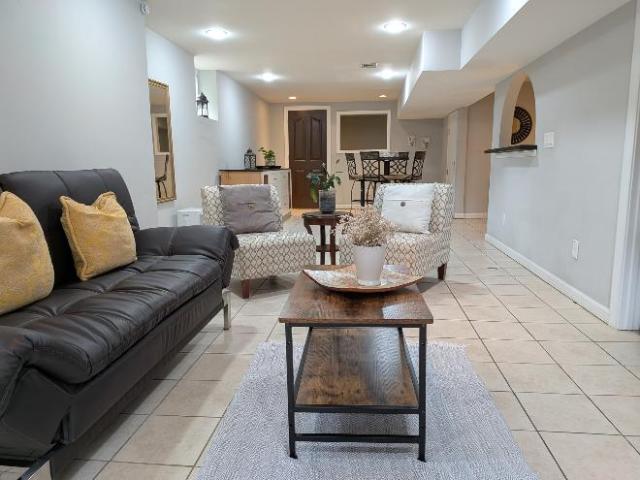 2 Br, 1 bath, Condo 1941 Cason Dr