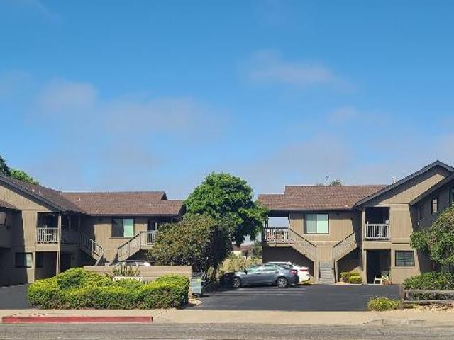 2 Br, 1 bath, Condo 194 S Elm St