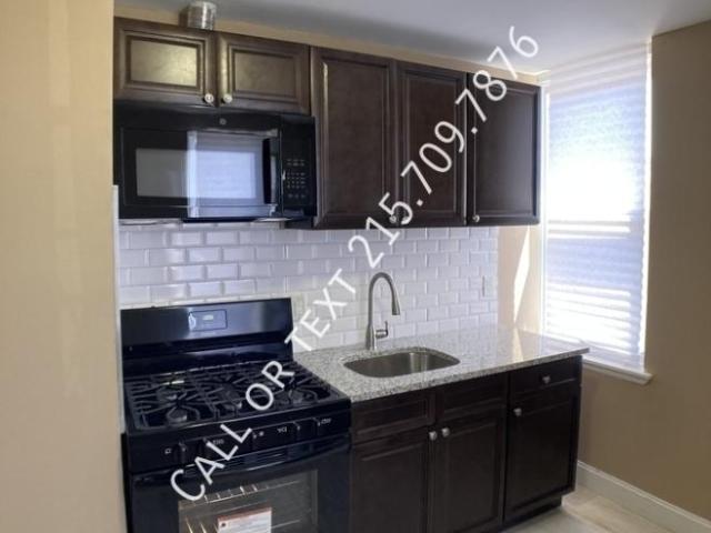 2 Br, 1 bath, Condo 1950 Clarence Street