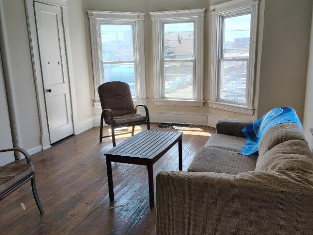 2 Br, 1 bath, Condo 1979 East 123st